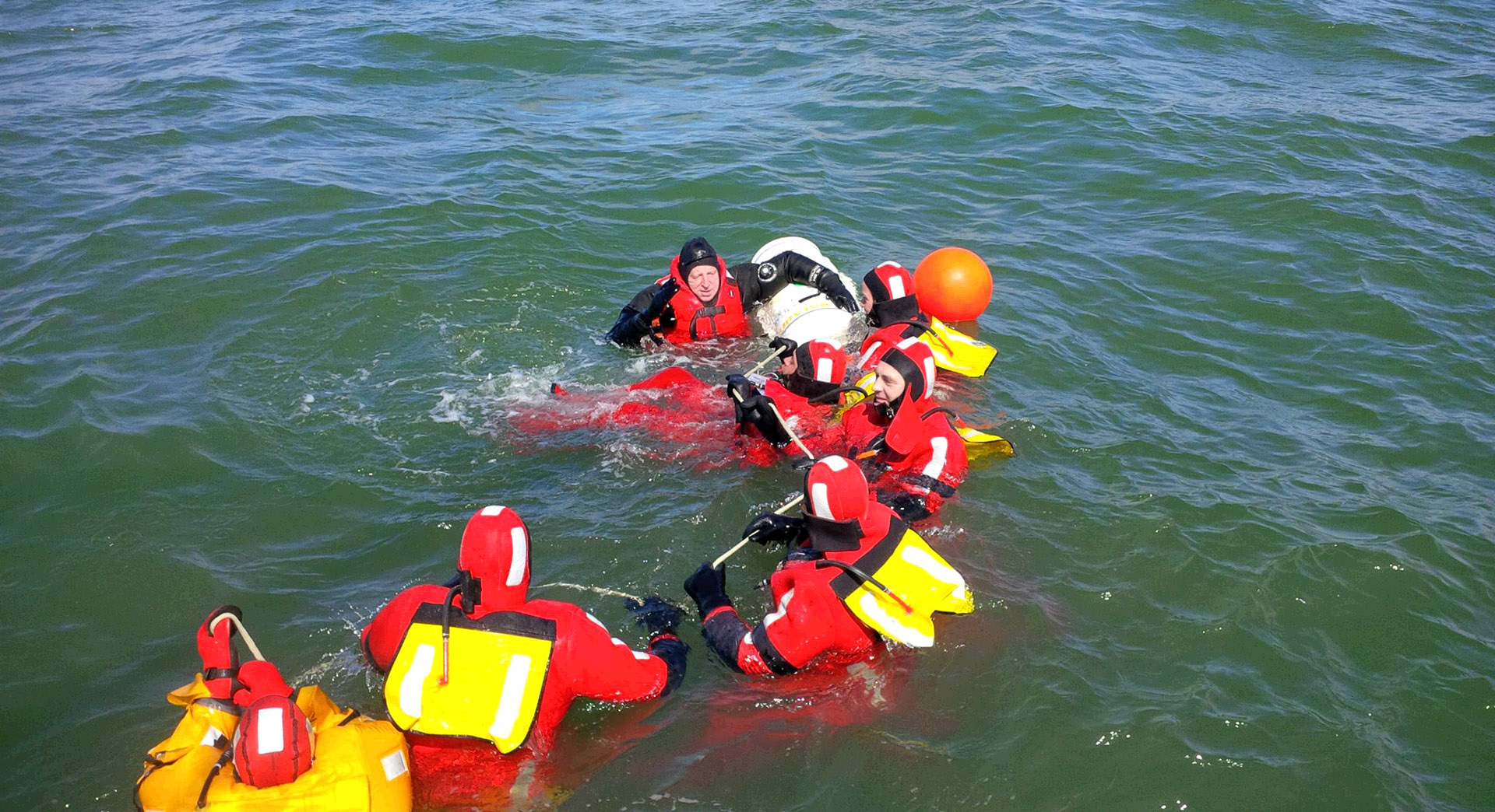 Canadian Offshore | Survival Systems Training